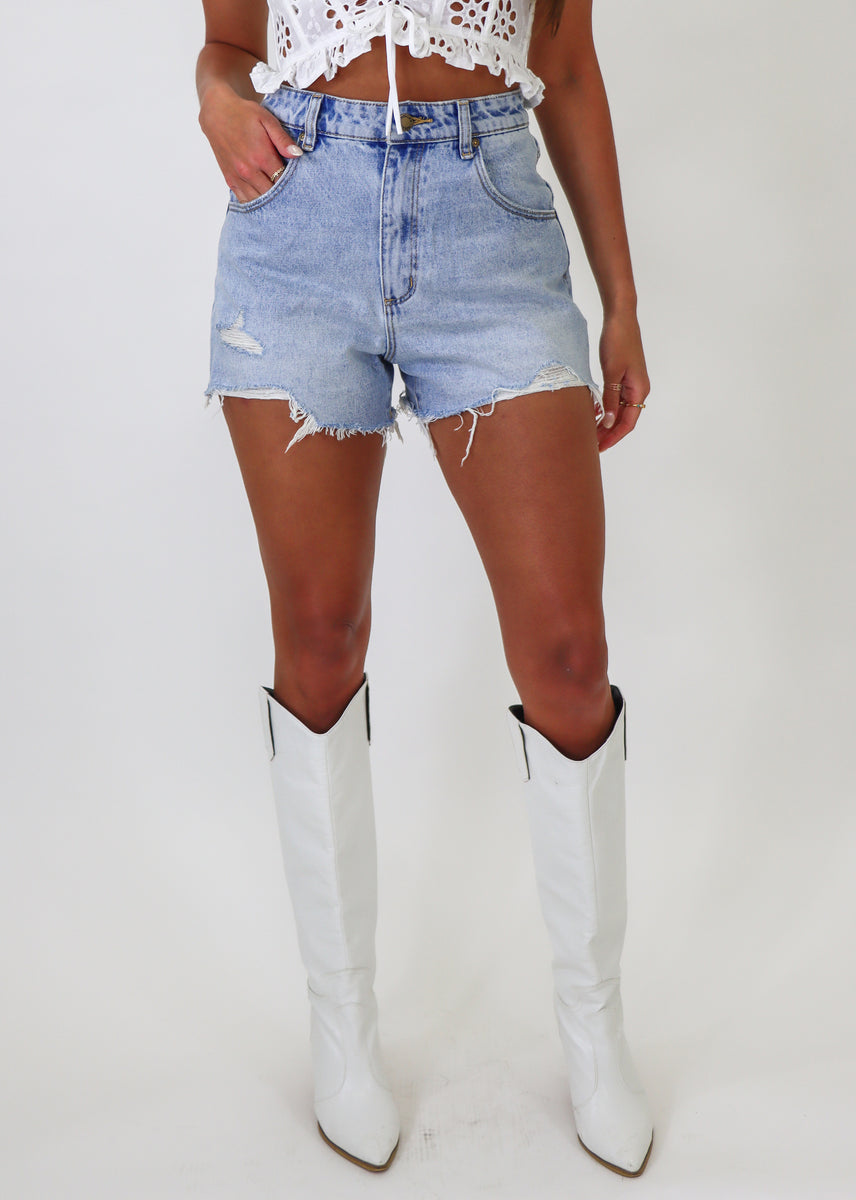 Rollas Can't Let You Go Denim Shorts ★ Light Wash – Rock N Rags